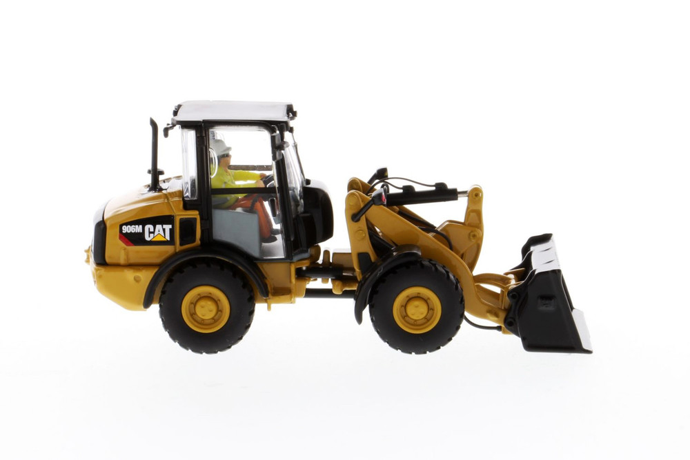Caterpillar 906M Compact Wheel Loader w/Operator, Yellow - Diecast ...