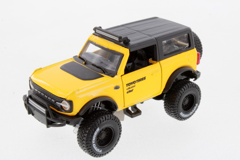 4x4 Rebels Ford Bronco, Yellow - Maisto 24200 - 1/40 Scale Diecast ...
