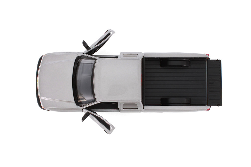 2006 Chevy Silverado 1500 Double Cab Truck, Silver - Showcasts 77393D ...