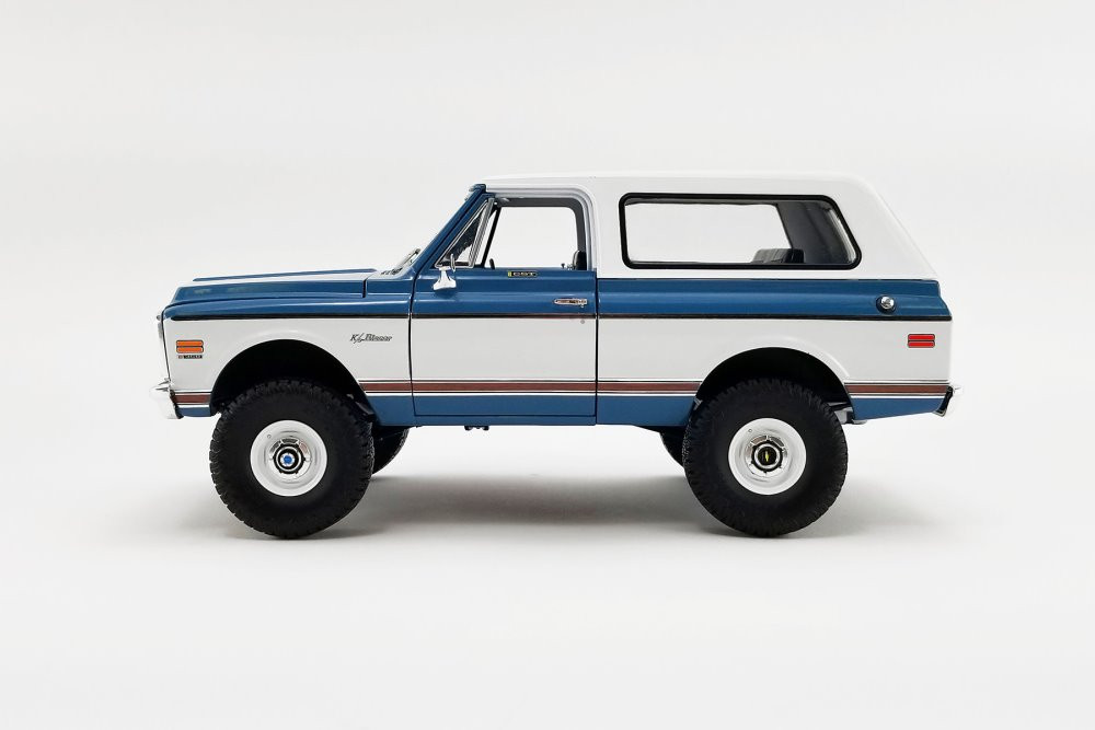 1972 Chevy K5 Blazer - Lifted Version, Blue and White - Acme A1807702 ...