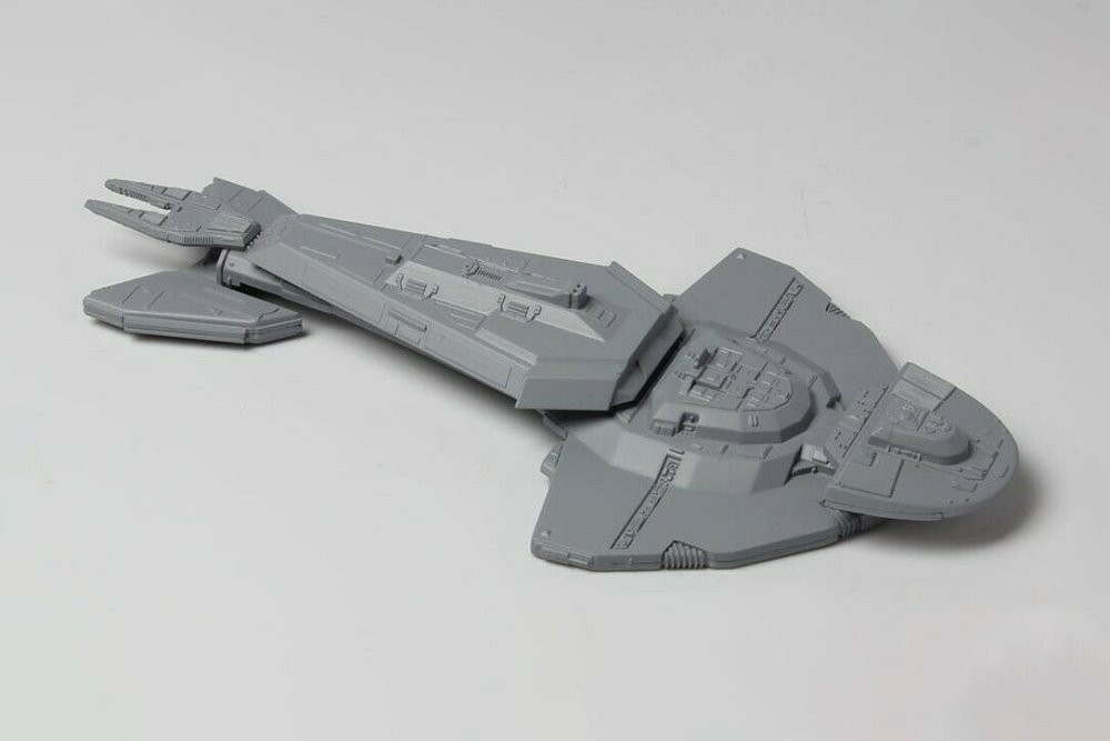 Star Trek Deep Space Nine with U.S.S. Defiant NX-74205 and Cardassian ...