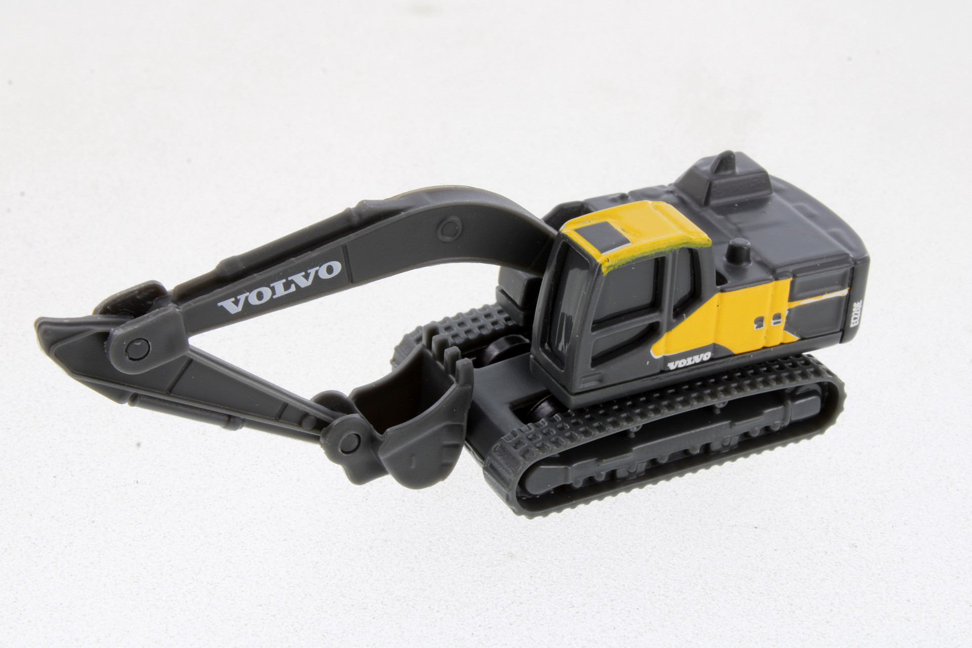 Mini Work Machines Volvo EC220E Excavator with Bucket, Yellow - Maisto ...