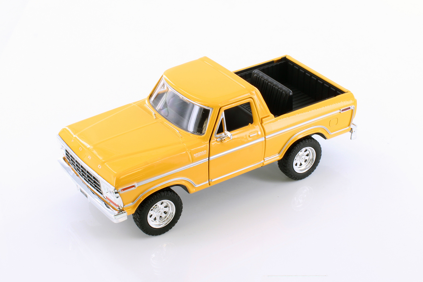 1978 Ford Bronco Custom, Yellow - Motor Max 79374WYL - 1/24 scale ...