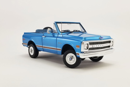 1972 Chevy K5 Blazer - Lifted Version, Blue and White - Acme A1807702 ...