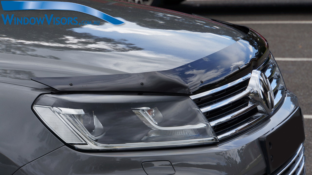 #1 Premium Bonnet protector - Tinted glass - WindowVisors