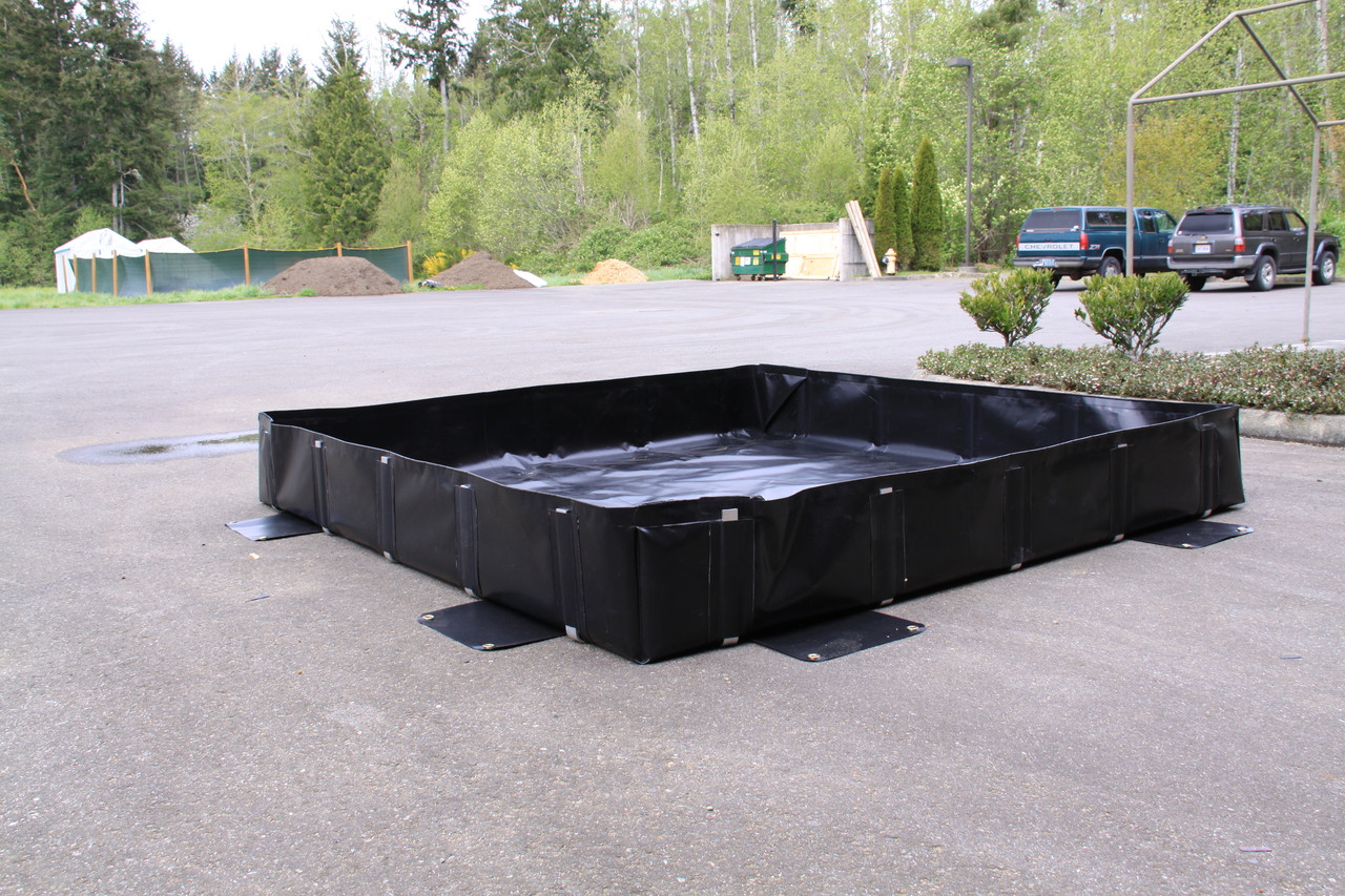 Flexible Spill Containment Berm - 10' x 10' x 18" Flexible Bracket Berm
