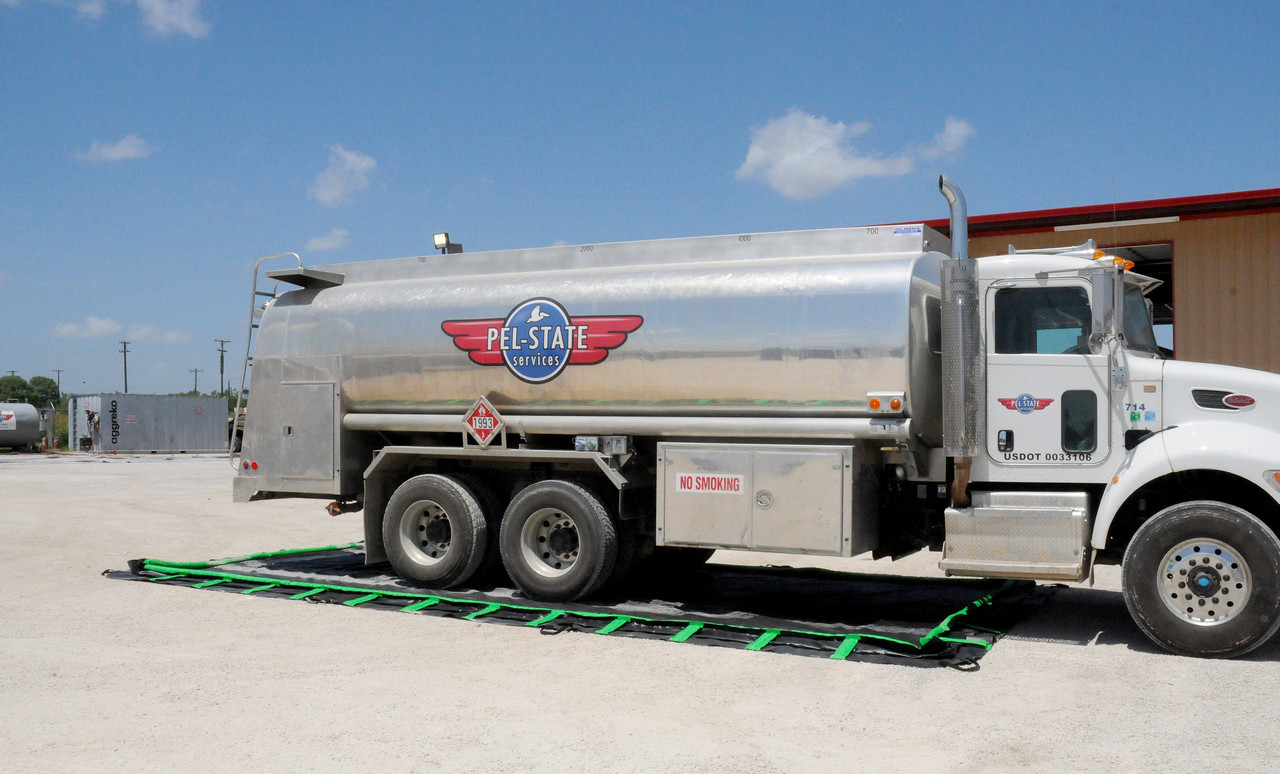 Ultra-Containment Rapid Rise Spill Berm - 12' x 72' x 12" - Economy ...