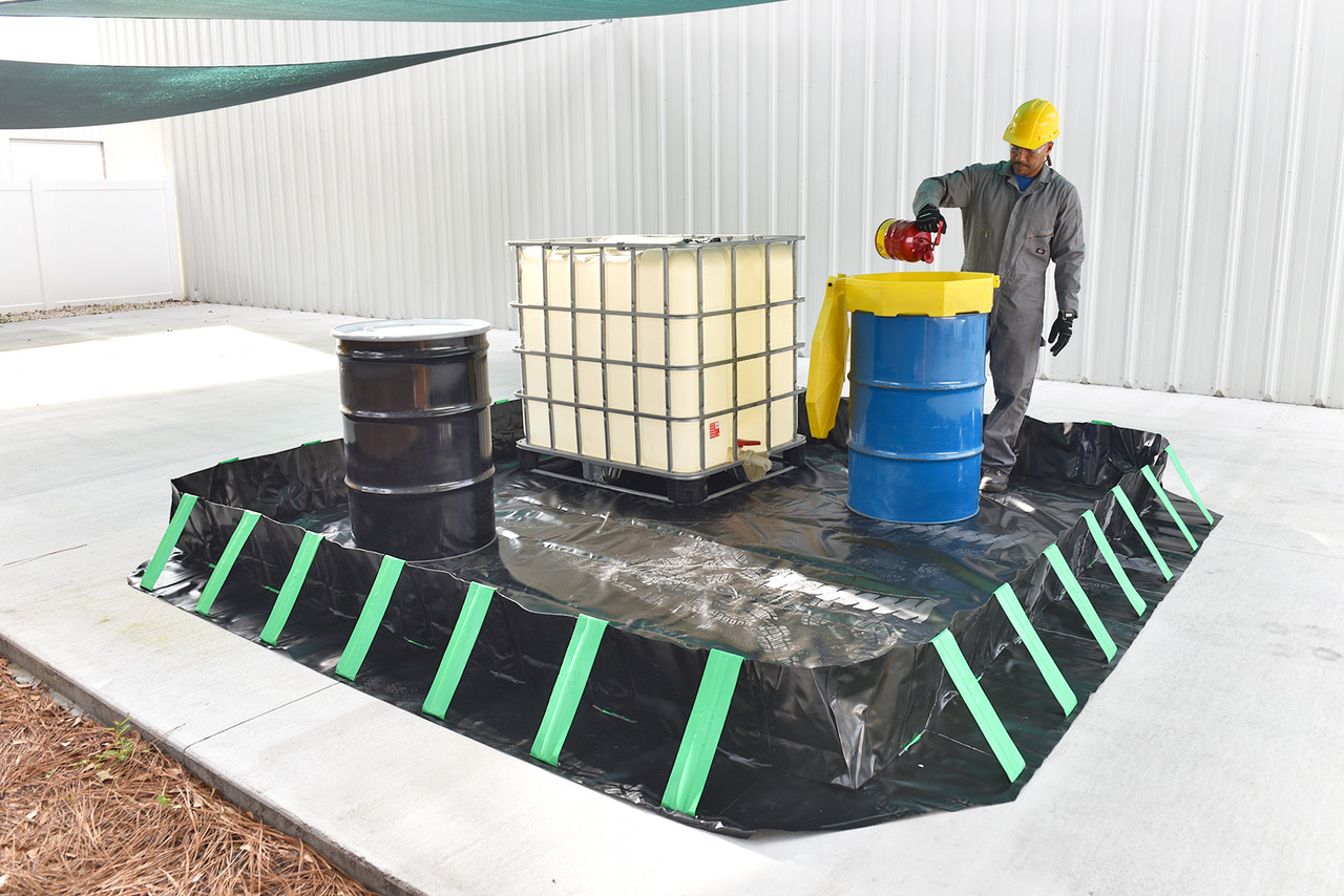 Ultratech Compact Spill Containment Berm - 10' x 20' x 12"