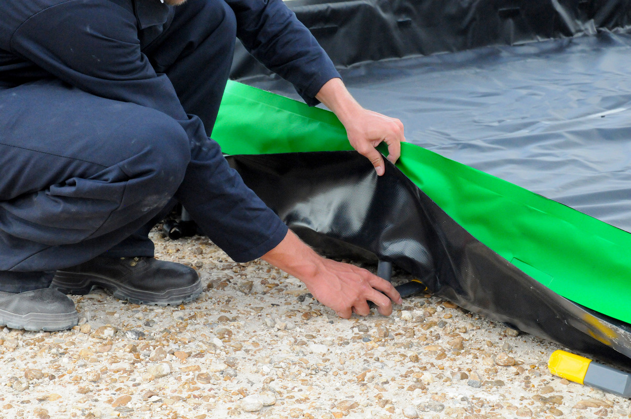 Collapsible Spill Containment Berms: Collapsible Containment