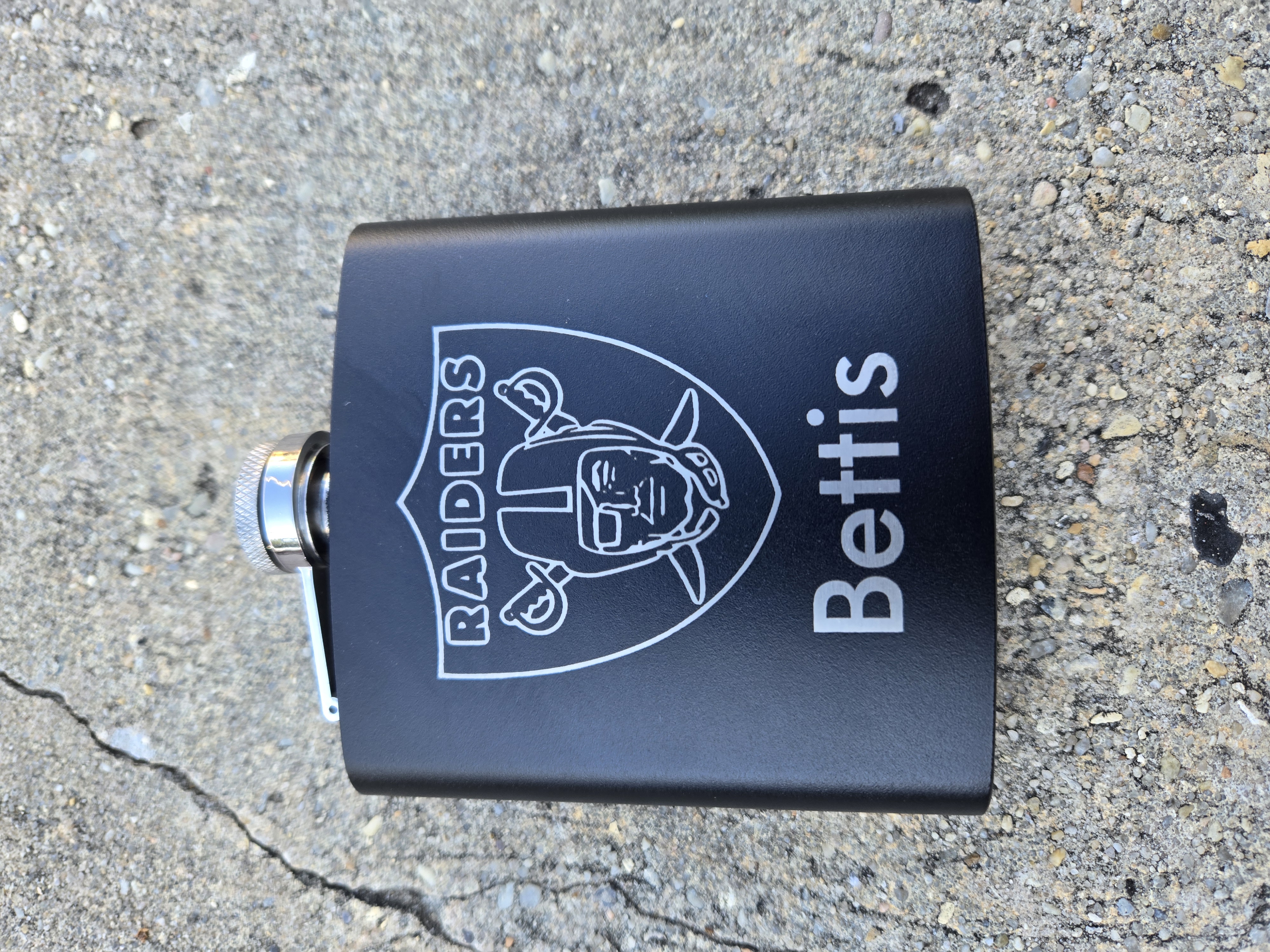 Las Vegas Raiders Flask, Personalized Raiders Gift, Raiders Gift for ...