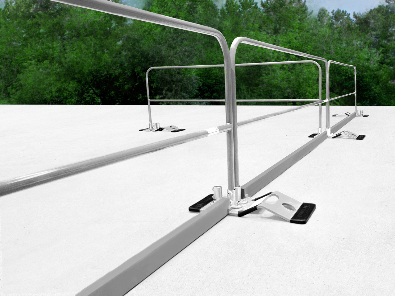 Frontline GUTO 10' Guardrail Toe Board - Frontline