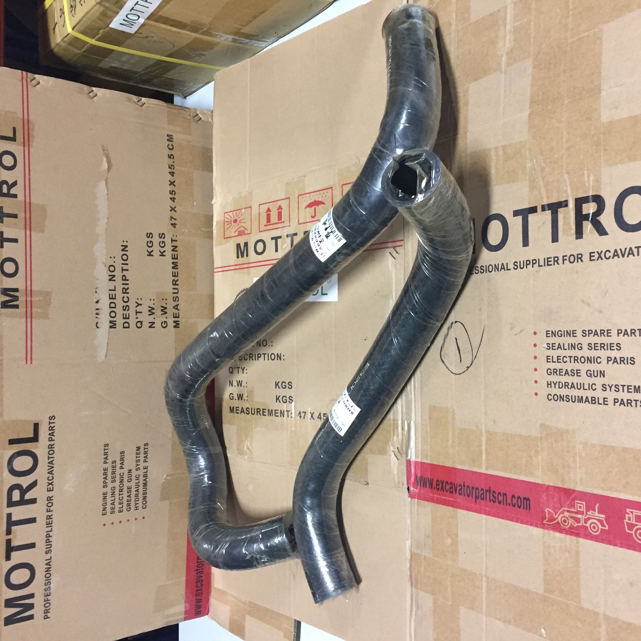 E320C WITH A COLD ENGINE WATER HOSE FITS CATERPILLAR,CAT,204-0952 204 ...