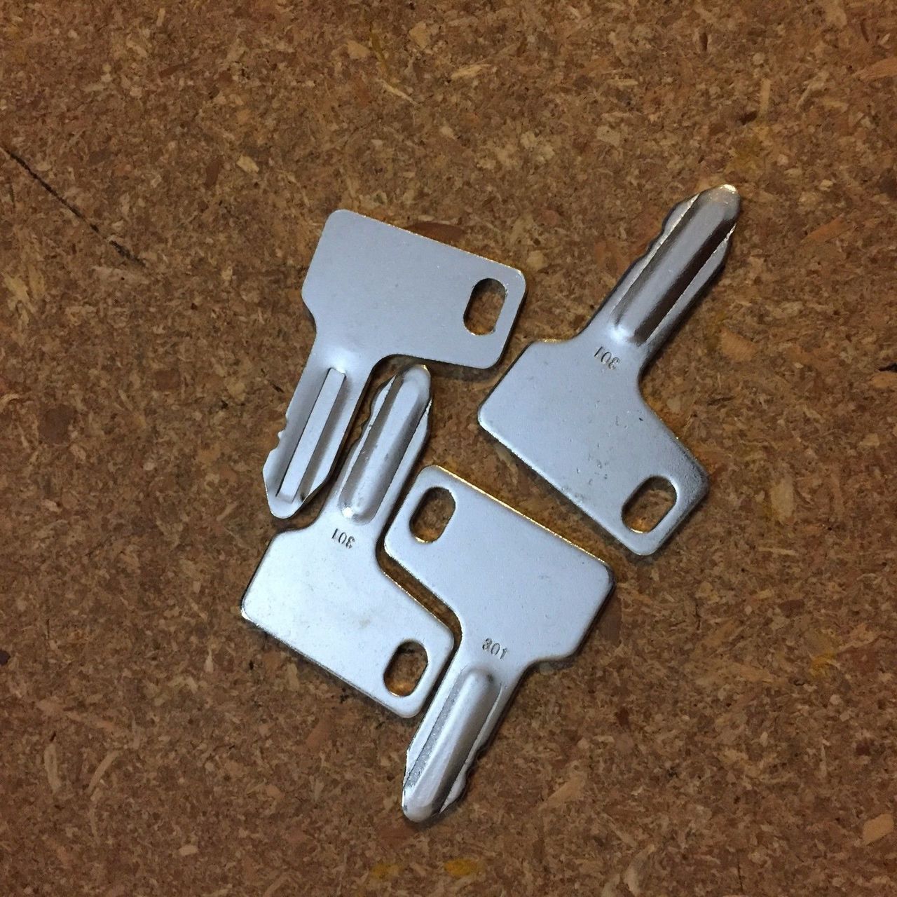 4 pcs 301 KEYS IGNITION SWITHC FITS FOR Yanmar,Takeuchi Heavy Equipment ...