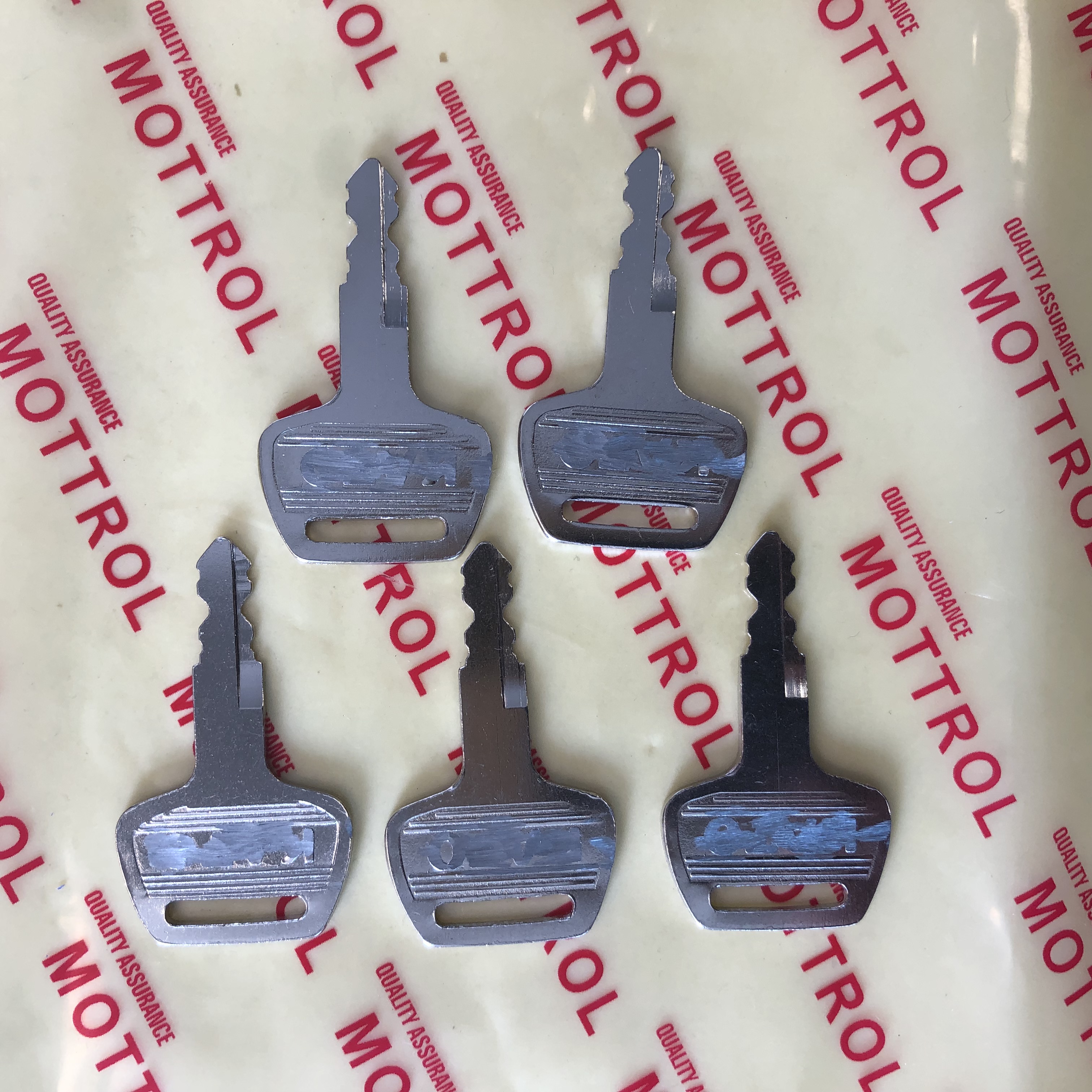 5 PCS KV02 Key 719-10306001 Ignition FITS Various Kato Excavator Grader ...