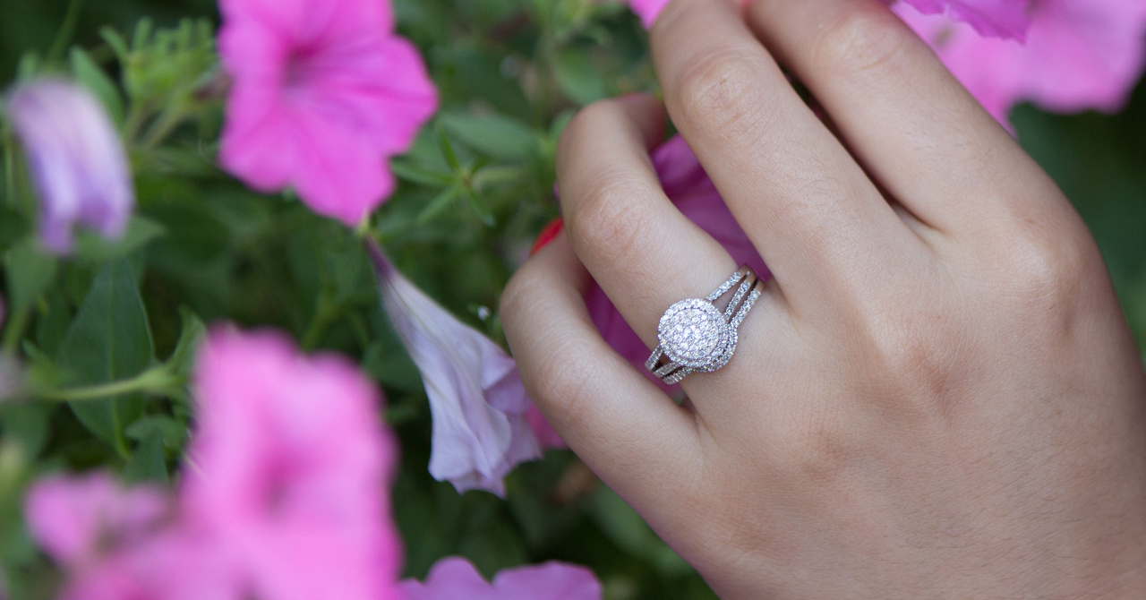 How To Wear A Bridal Ring Set at Dena Fraley blog