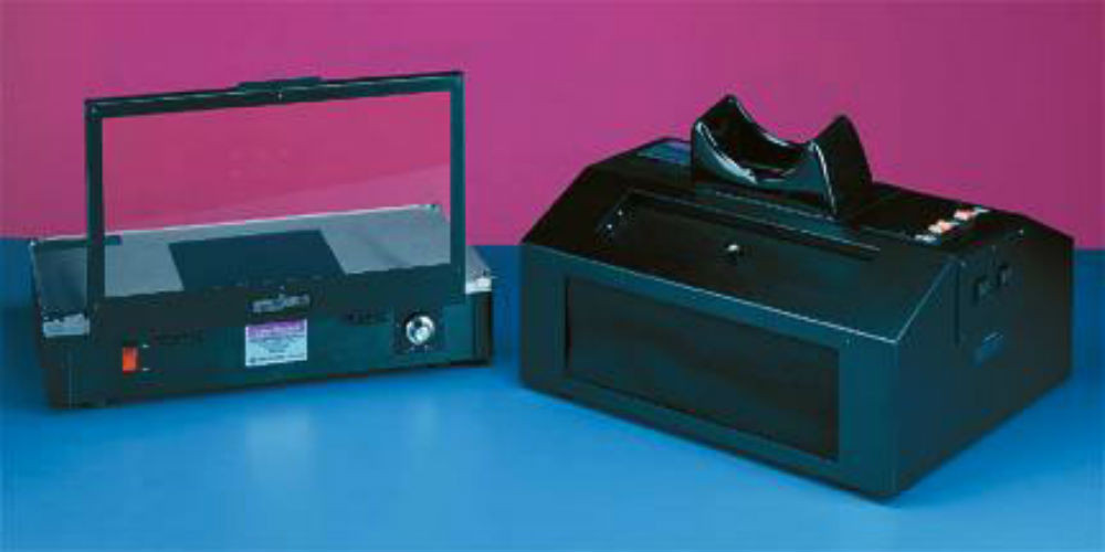 Spectronics Ultraviolet Viewing Cabinet with 365/254nm UV Lamp, 17.5" x ...