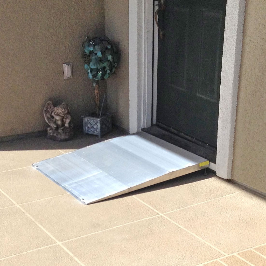 Adjustable Leg Aluminum Threshold Ramp, 48" x 32" 800 lb Capacity ...