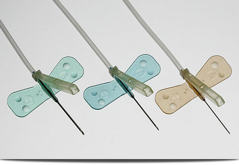 Terumo Surshield Safety Winged Infusion Set 21G x 3/4" Needle and 12 ...