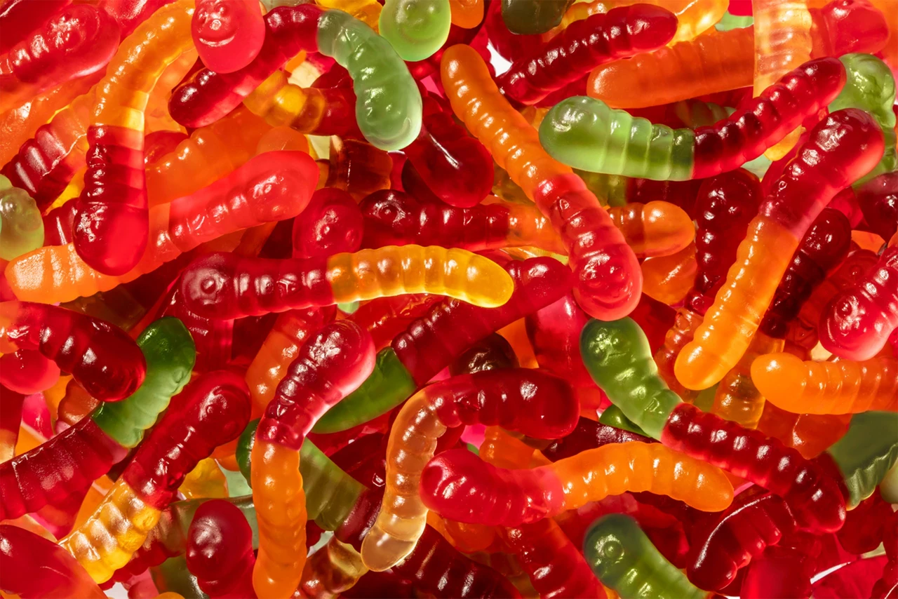 5 Natural Flavor Mini Worms | Gourmet Gummies | Albanese Candy