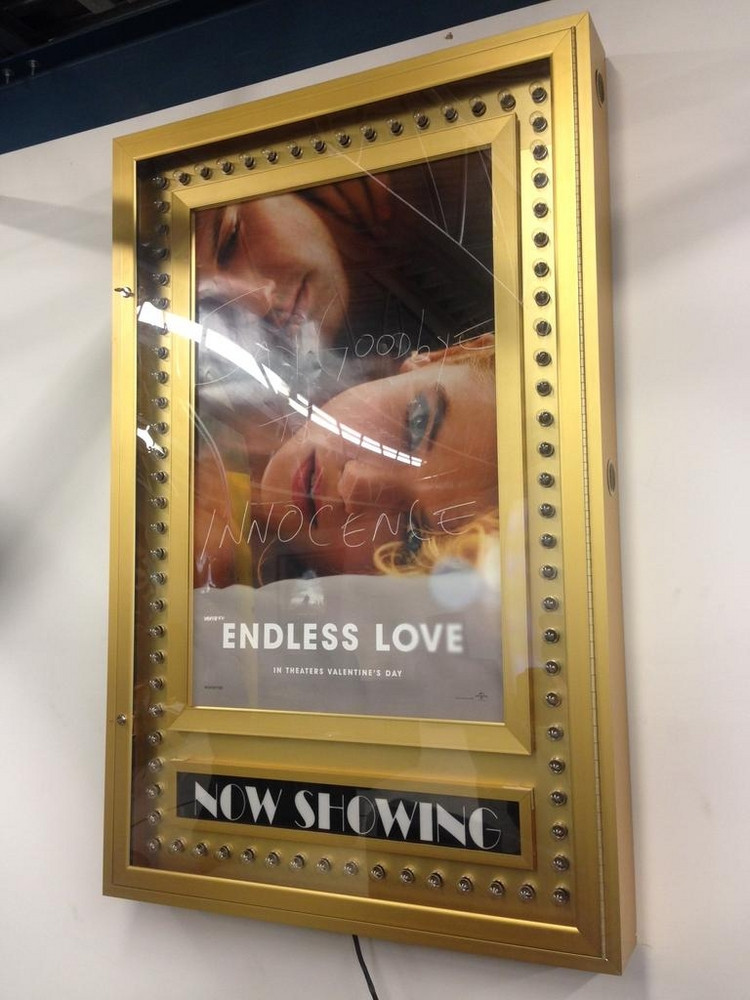 Premier Series Chase Light Backlit Lockable Poster Case - DaVinci Emporium