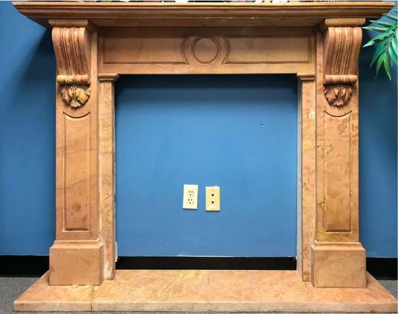 Marble Pedestal - DaVinci Emporium