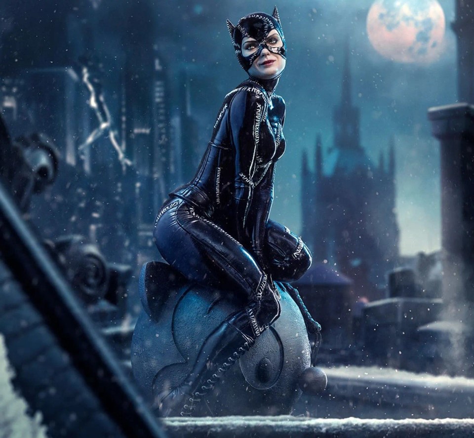 Batman Returns Catwoman DC Comics Statue Legacy 1/4 Scale Replica ...