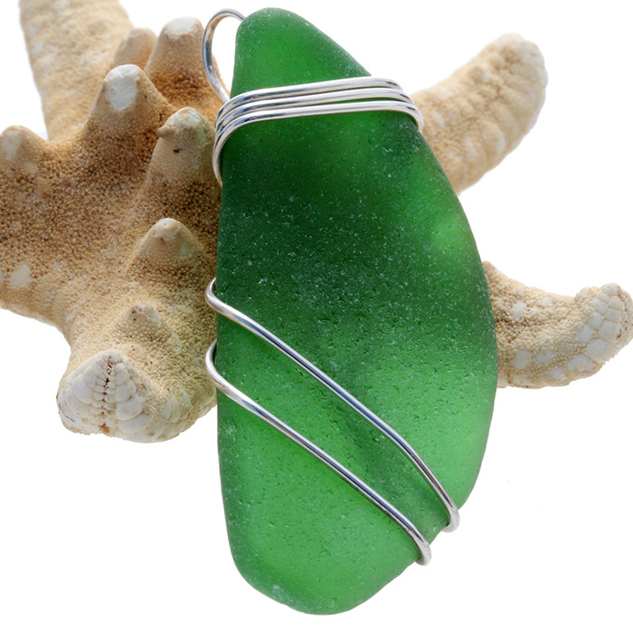 Large Vivid Green Bottle Bottom Sea Glass In Sterling Triple Setting