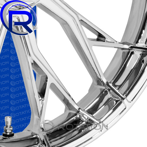 Replica Raider Chrome 21" Custom Harley Wheel | rotationwheels.com