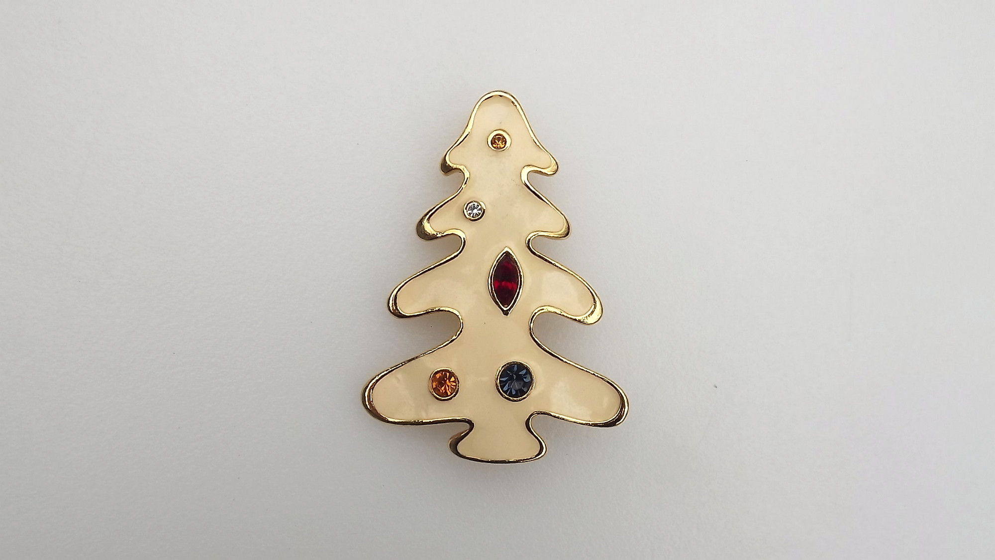 Vintage Avon Christmas Tree Brooch Enamel w/ Red Glass Dangles Charming ...