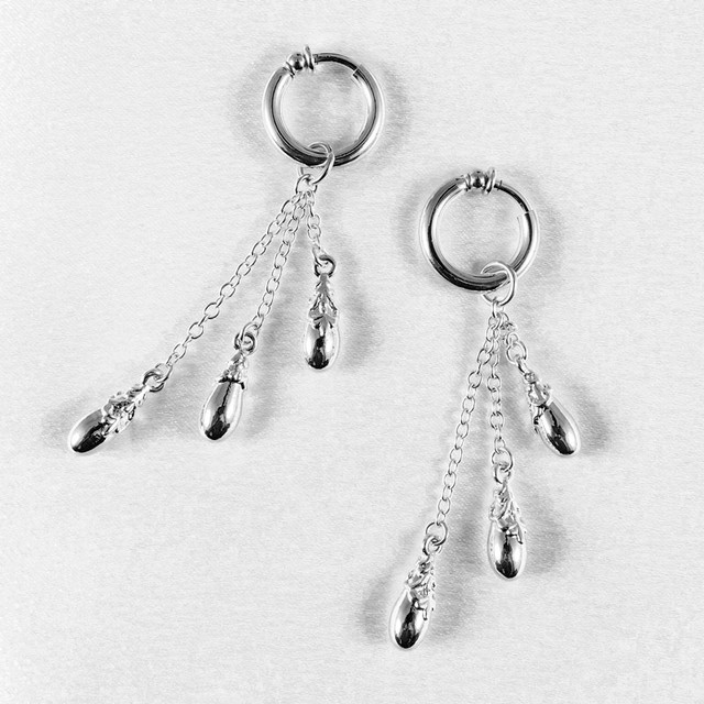 Buy the Women's Gold Non-piercing Labia Rings with Triple TearDrop ...