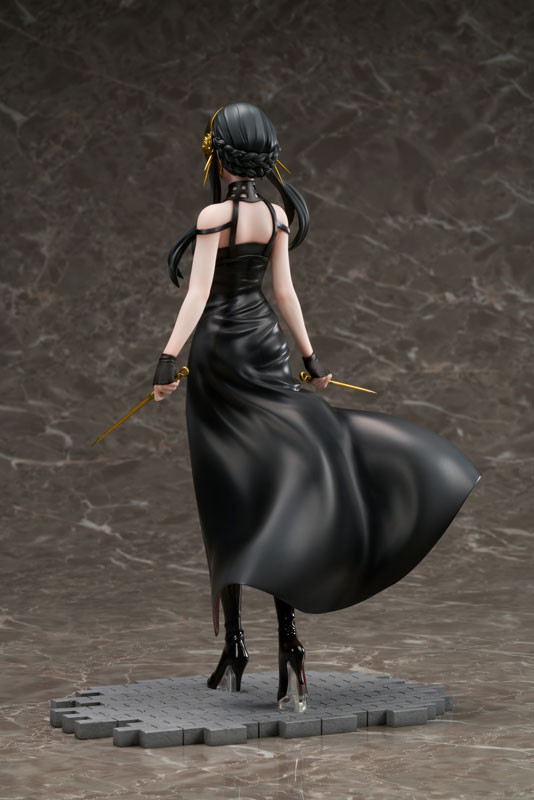 Yor Forger (SPY x FAMILY) 1/7 Complete Figure