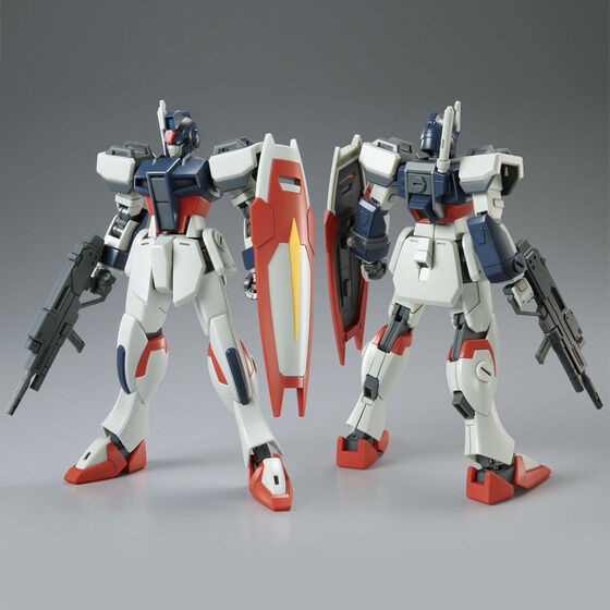 HGCE 1/144 Strike Dagger Plastic Model