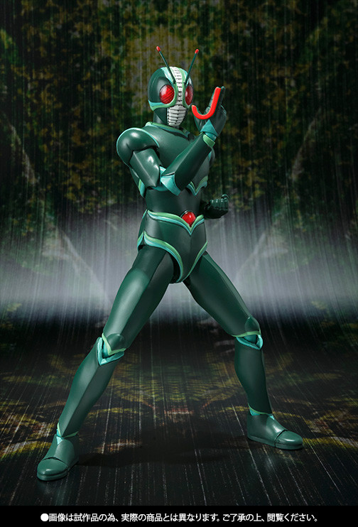 BANDAI S.H.Figuarts Kamen Masked Rider J Action Figure
