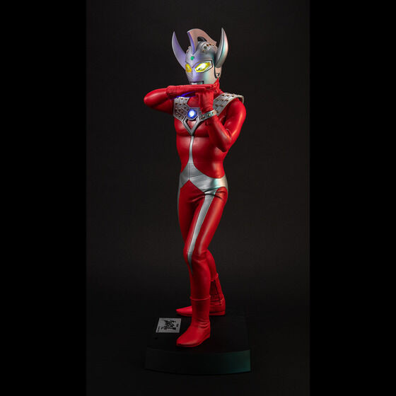Ultimate Article Ultraman Taro Complete Figure