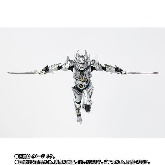 S.H.Figuarts Garo - Silver Fang Knight Zero Action Figure