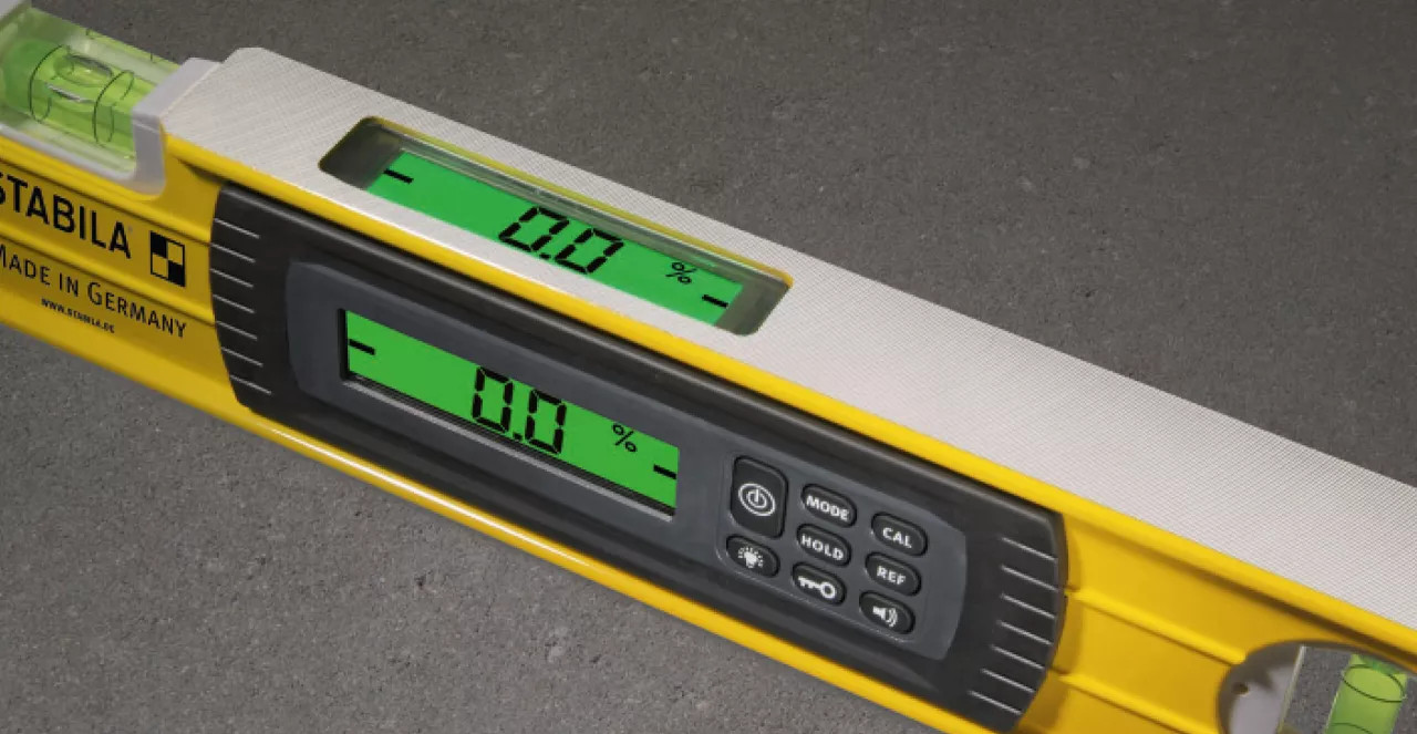 Stabila 48" IP 65 TECH LEVEL® W/CASE