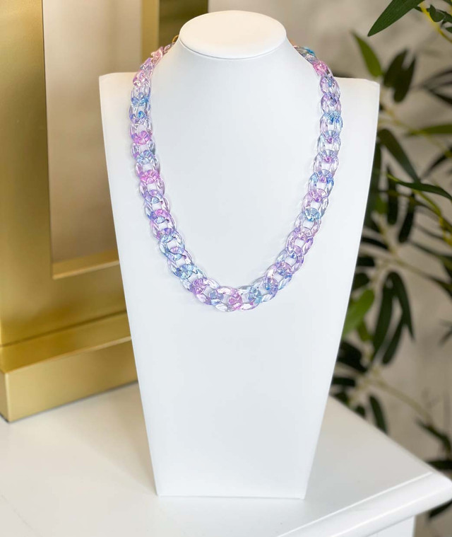 Lucite Resin Chain Link Necklace
