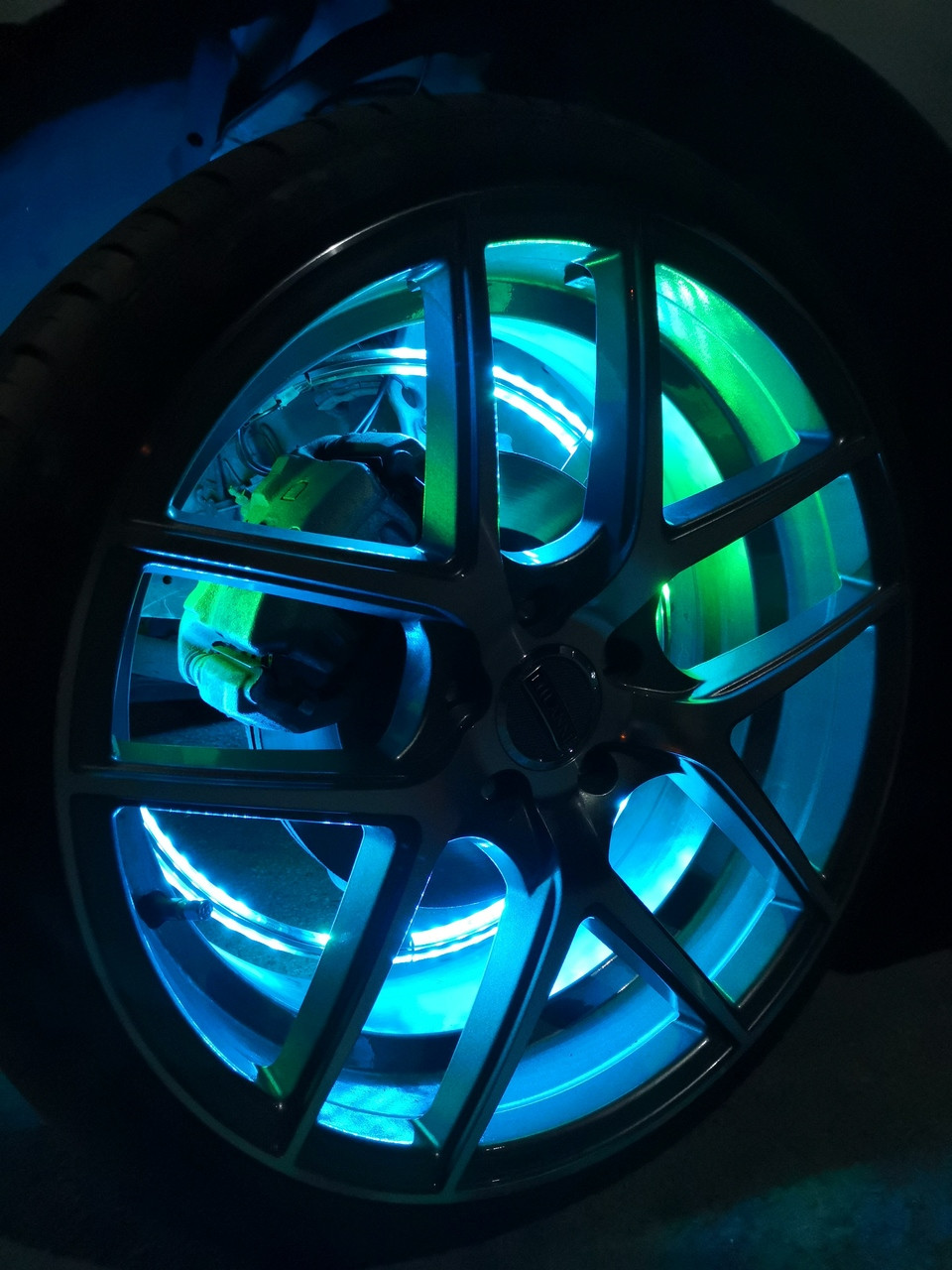 LED Wheel Light Kit Chase Moving Signal and Brake Function Wireless ...