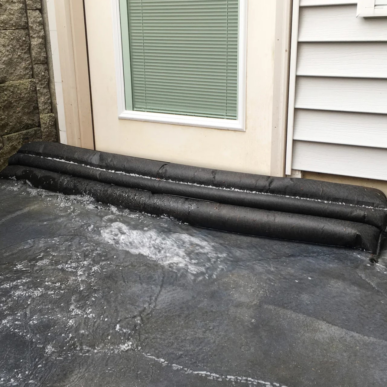 Quick Dam QD610-8 Outdoor Indoor Water Activated Flood Barriers - 10 ft ...
