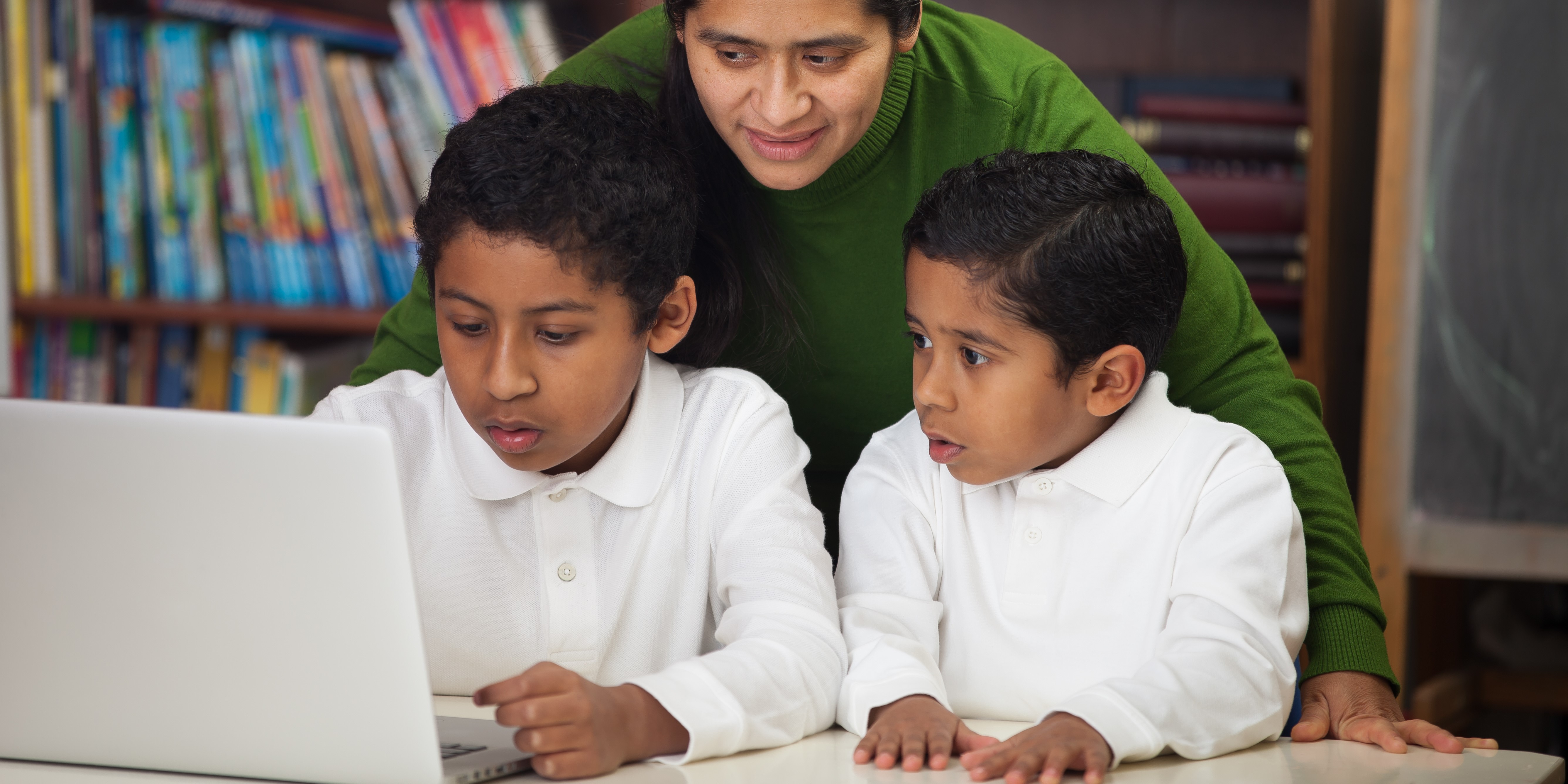 How Important are Headsets and Focused Listening for ELL/ESL Students ...