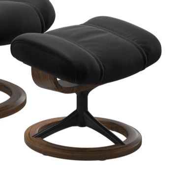 Stressless Wing Ottoman | Signature Round Base - Unwind Furniture Co.