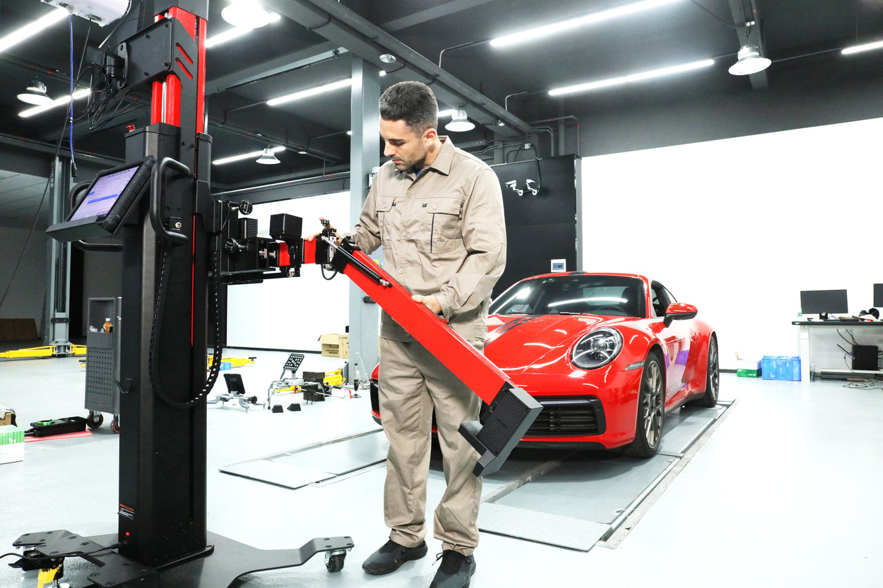 Autel IA900- LDW Calibrations & Wheel Alignment (no tablet)