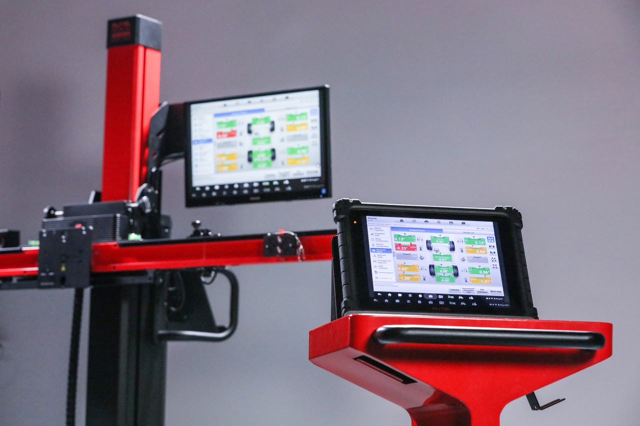 Autel IA900- LDW Calibrations & Wheel Alignment (no tablet)