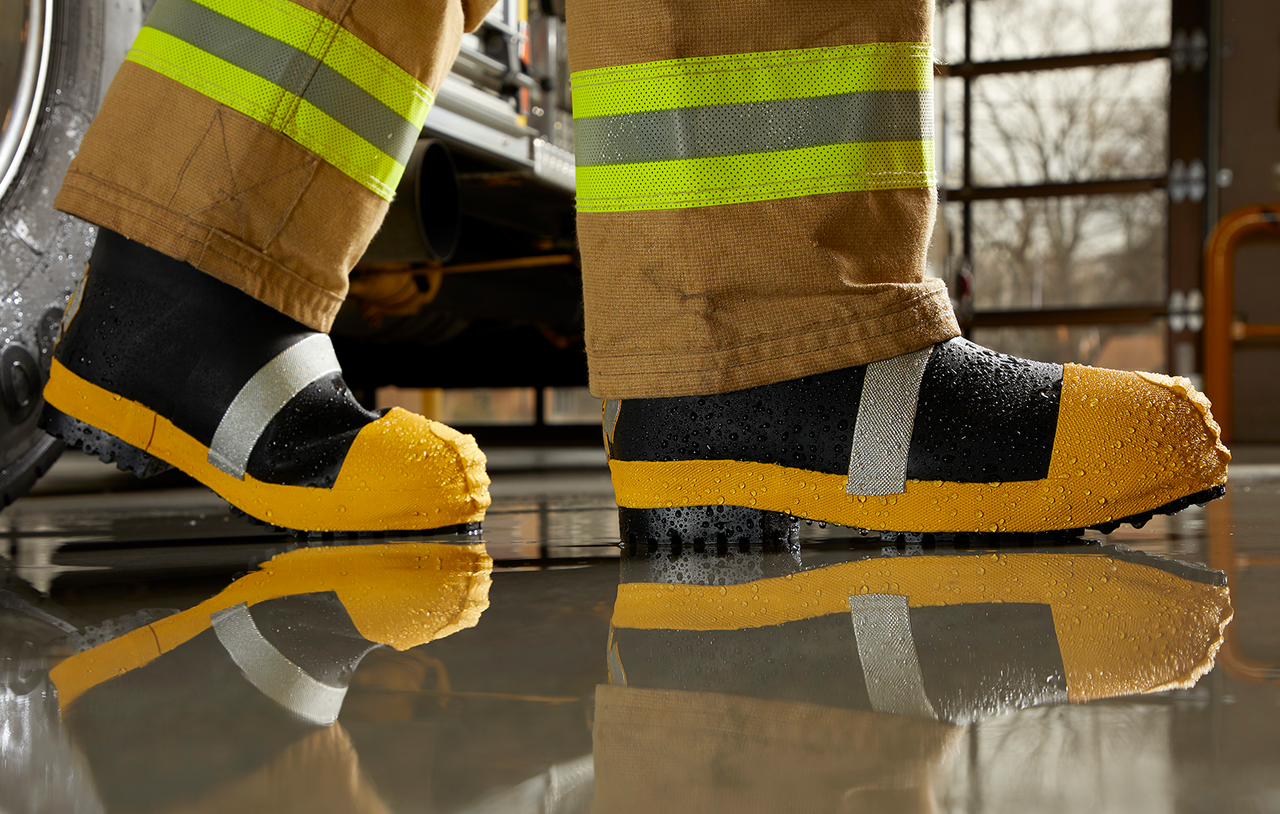 Lion Hellfire 14 inch Rubber Structural Fire Boot Kevlar Lined 807-6000