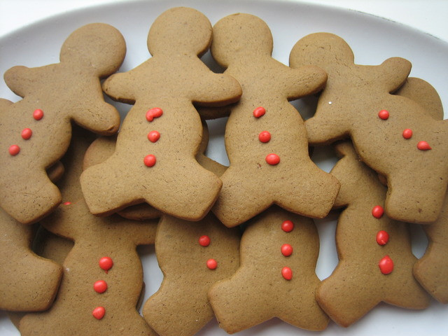 Gingerbread Boys - Maggie & Molly's Sweet Life