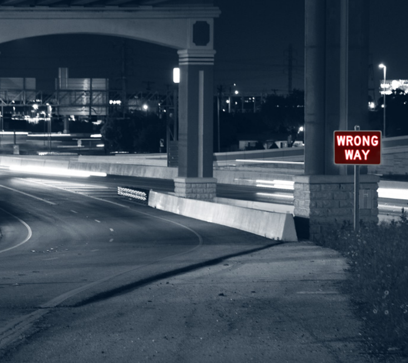LegendViz™ LED Wrong-Way Sign (R5-1A)
