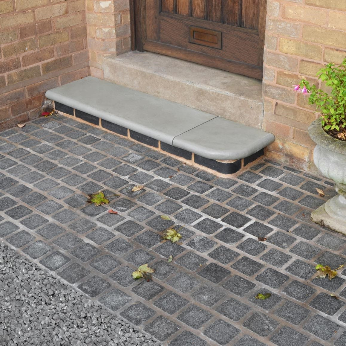 Digby Stone Hand Cut Sett | Grey | 100 x 100