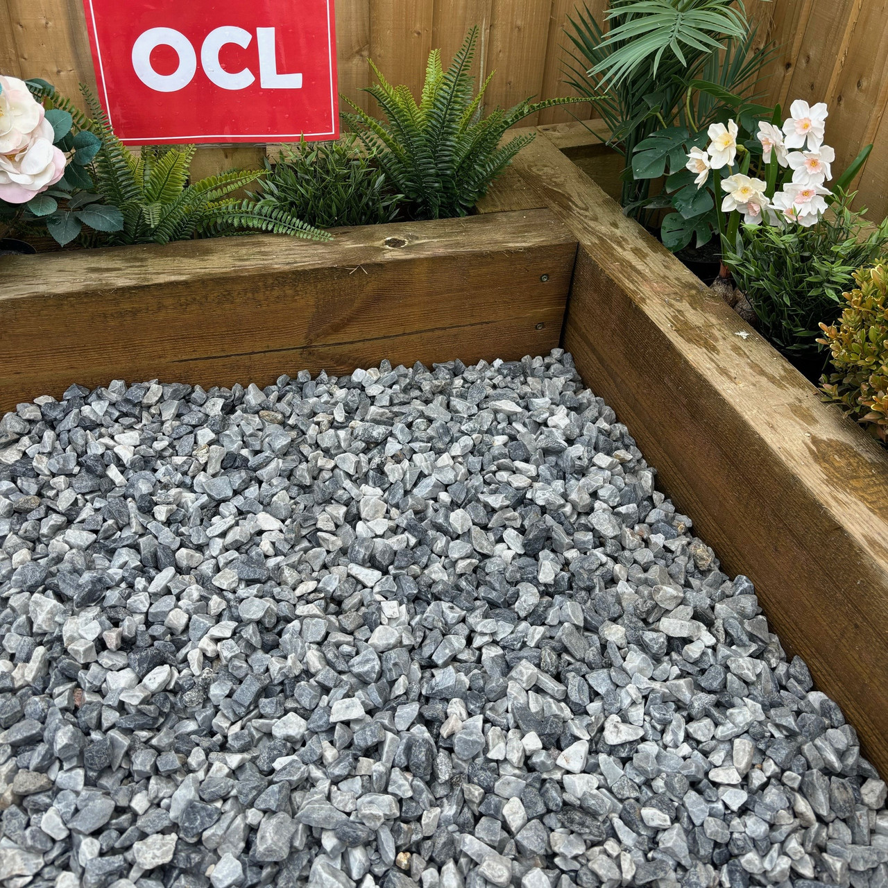 Bulk Bag Ice Blue Gravel 20mm