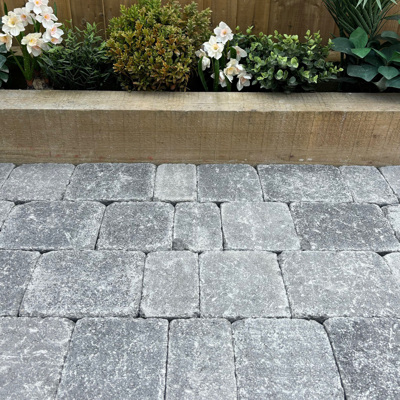 AG Country Cobble Slate 3 Size Mixed Block Paving (per m2)