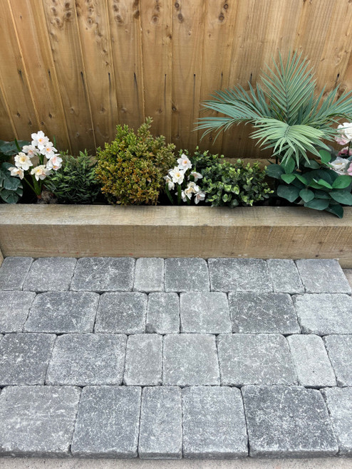 AG Country Cobble Slate 3 Size Mixed Block Paving (per m2)